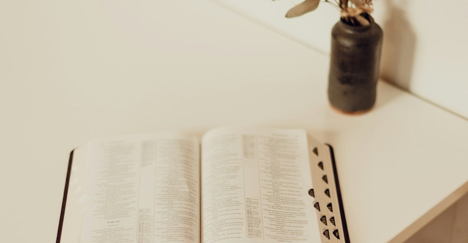 23 Bible Verses About Not Giving Up - Exploring the Source of Female ...